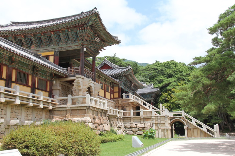 Yangdong Folk Village,Bulguksa Temple,Daereungwon Tomb Complex - 트래블포레스트